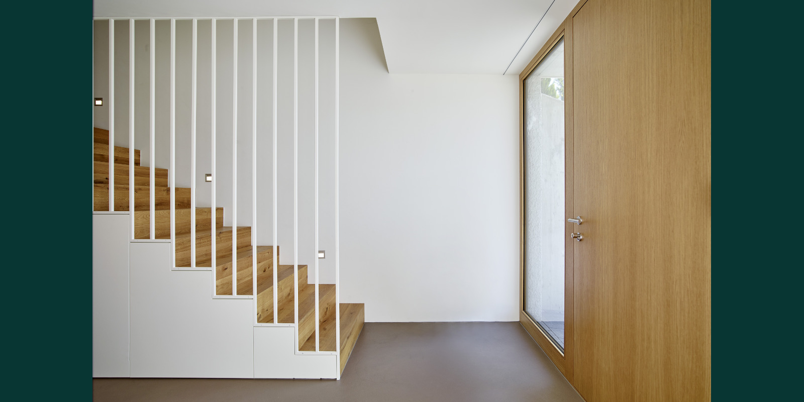 Holztreppe fürs Haus: Blickfang in vielen Designs : Alpina Haus